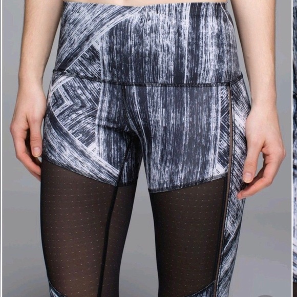 lululemon athletica | Pants & Jumpsuits | Nwt Sz 6 Hot To Street Heat ...